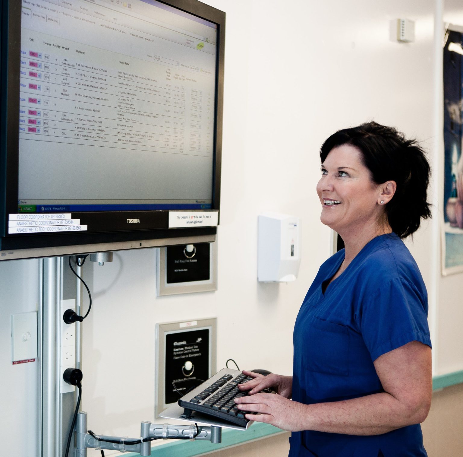 Hospital/Medical Monitor Arms, Stands & Mounts