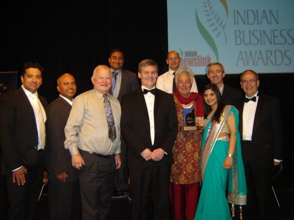 Modtec Story - Integ ergonomic monitor stands and mounts