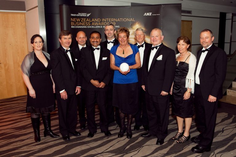 Modtec Story - Integ ergonomic monitor stands and mounts