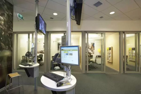 Retail Case Study | Integ Apollo6 Monitor Mounting Solution